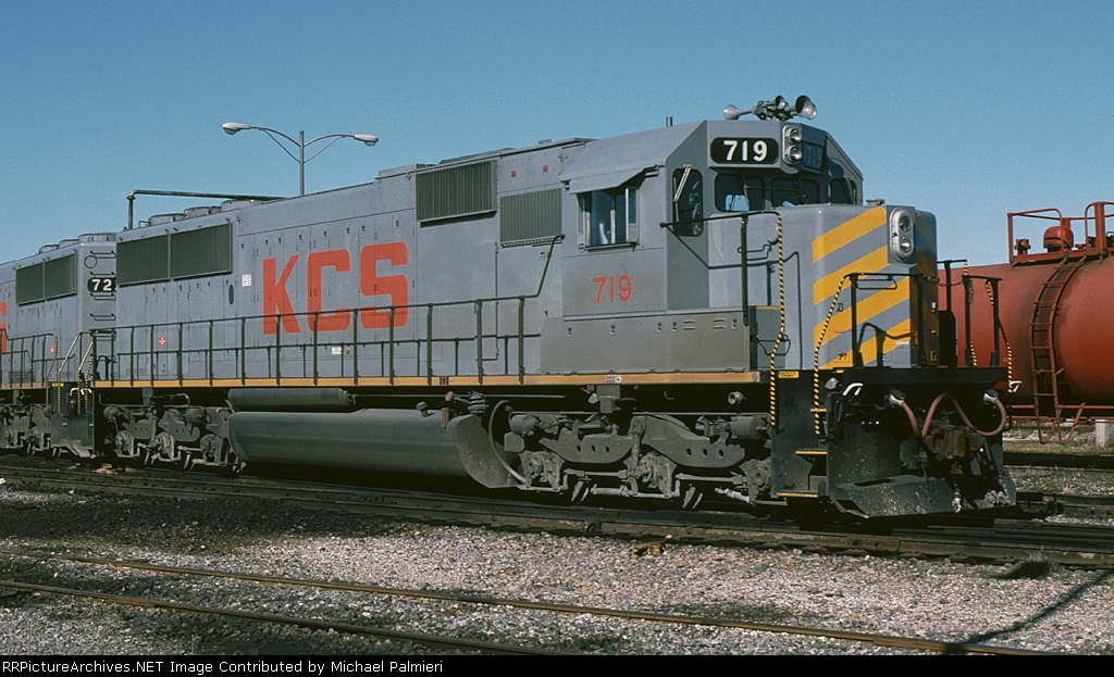 KCS SD60 719